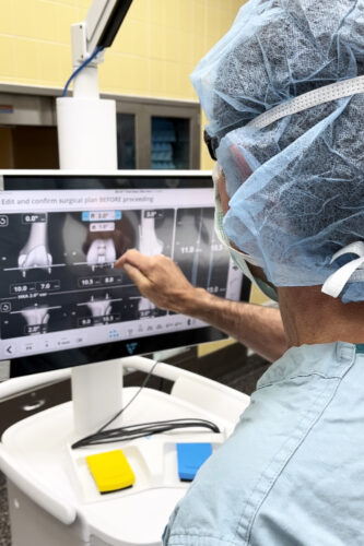 Robotic-assisted knee replacement now available at UPMC in North ...